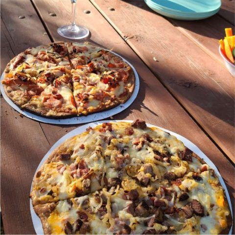 The Ultimate Camping Pizza - You Need a BBQ